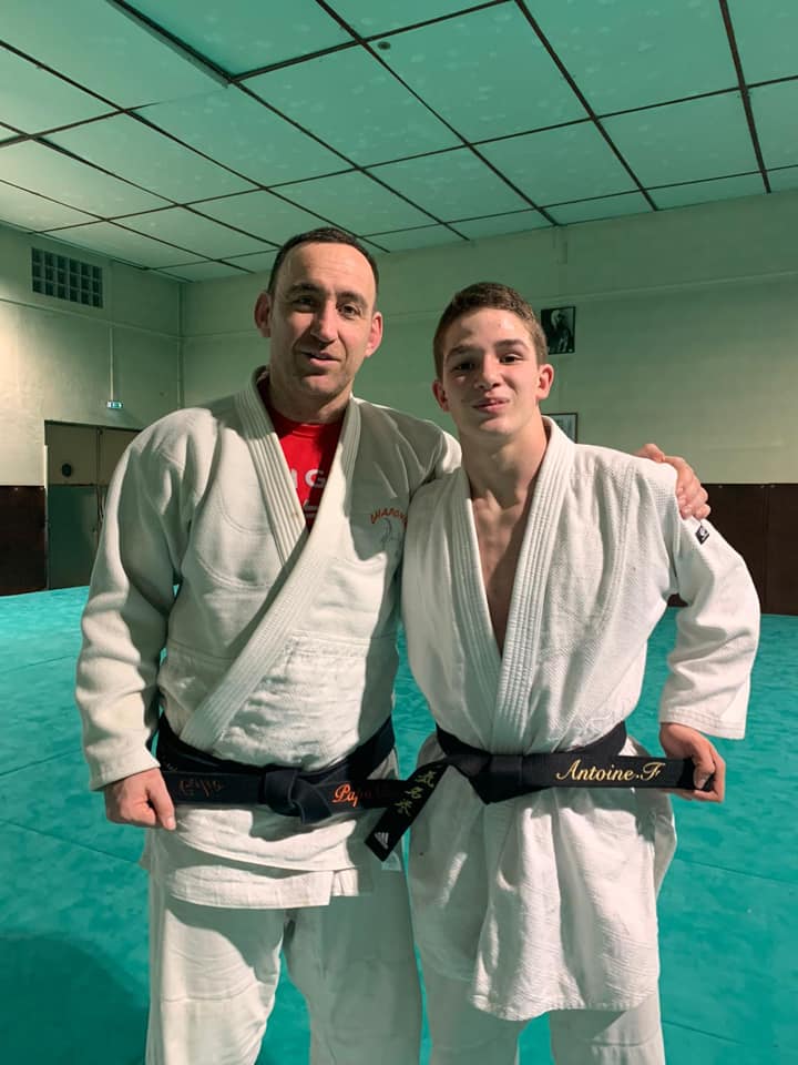 NOUVELLE CEINTURE NOIRE POUR ANTOINE FABRE – Judo Club Chaponost NOUVELLE CEINTURE NOIRE POUR ANTOINE FABRE – Judo Club Chaponost